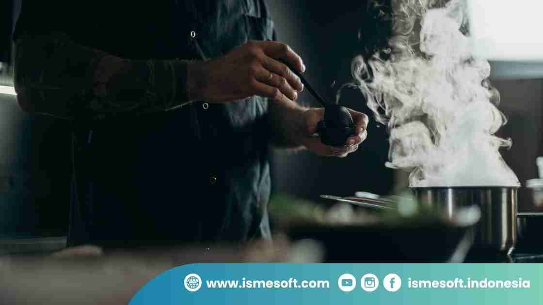 Apa Itu Cook Helper? Pengertian, Tugas, Syarat, dan Jenjang Karier ...
